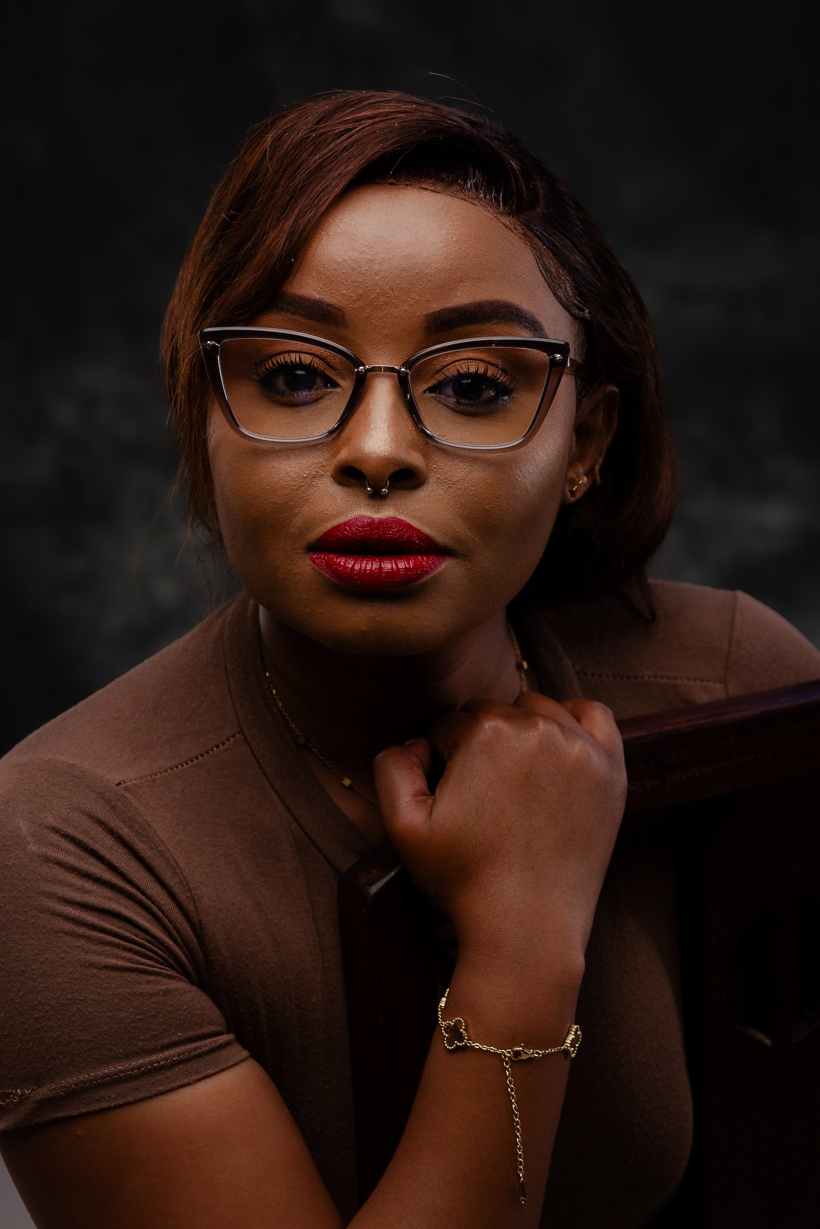 Ivanna Collection, modern cateye grey in a glossy finish – EYERA STORE